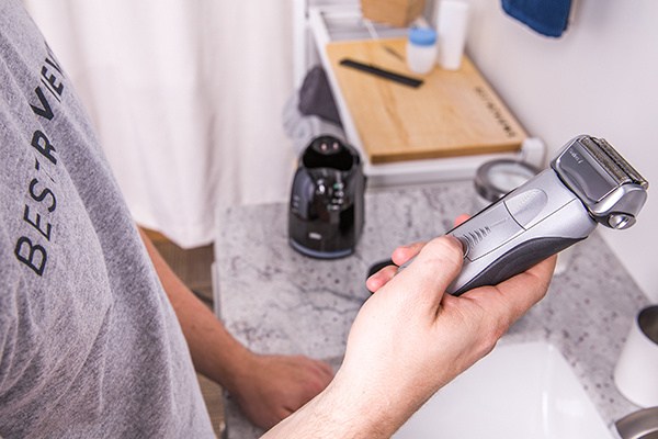 5 Best Electric Razors - Feb. 2025 - BestReviews